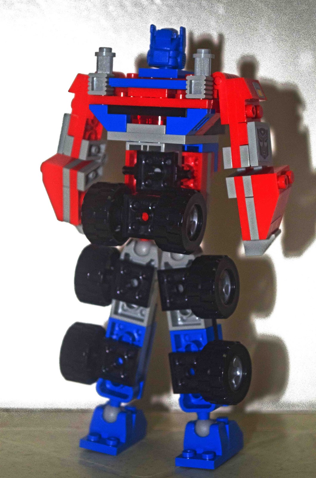 The Maximum Hobbyist : TOY REVIEW: KRE-O TRANSFORMERS: OPTIMUS PRIME ...