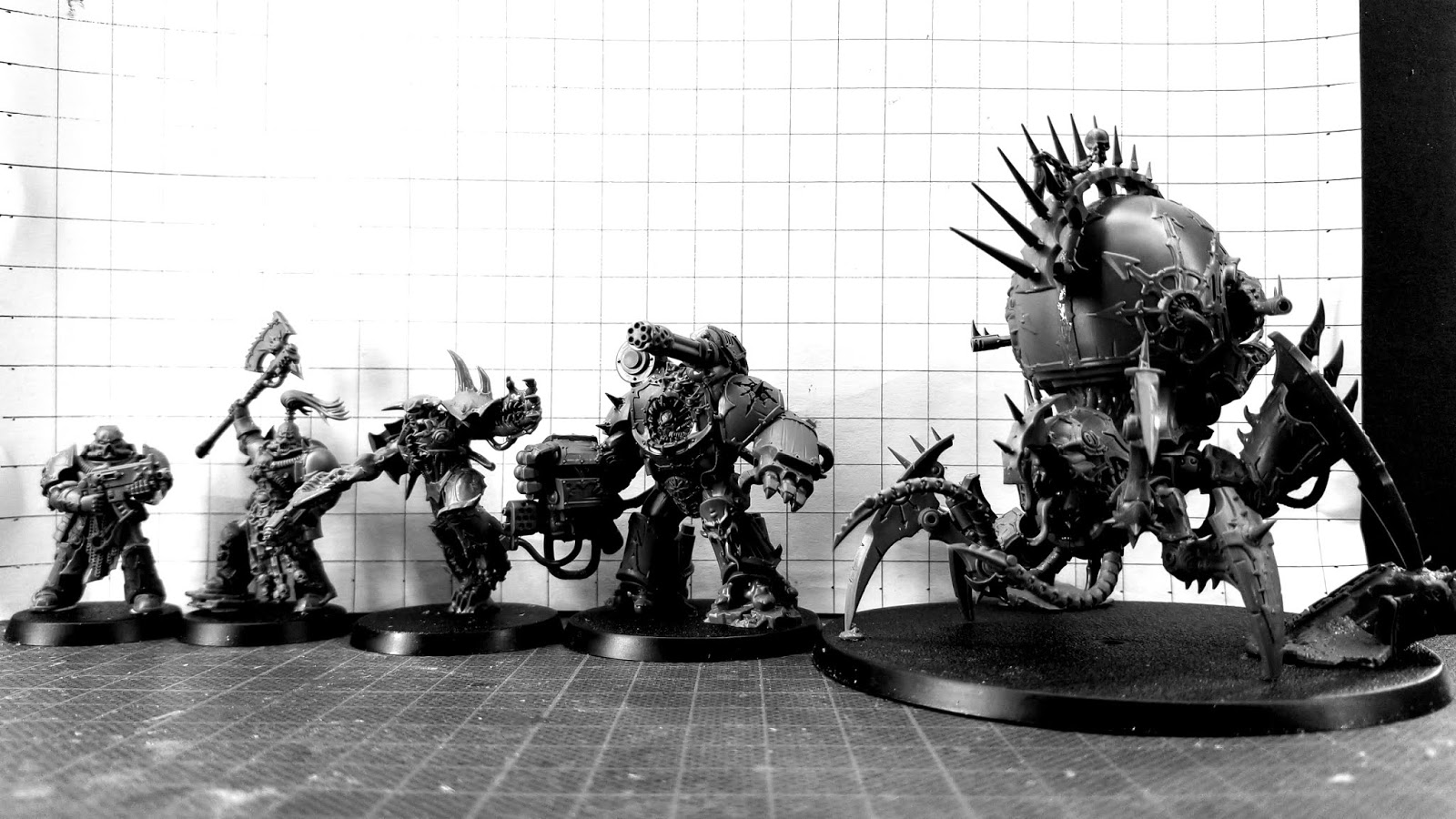 Super Massive Beast: Shadowspear -- Size comparisons -- Chaos Troops