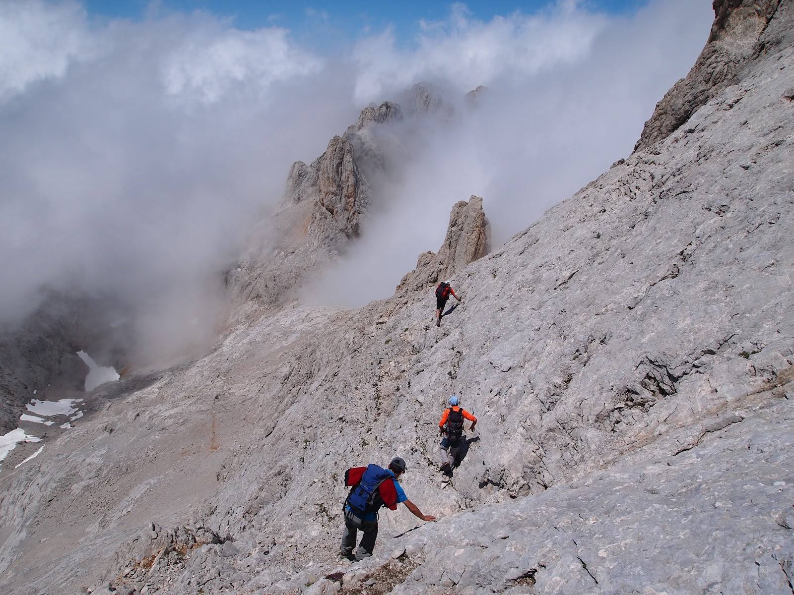 Cumbres de la Cordillera: neverón de urriellu