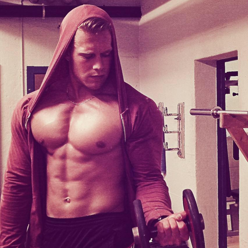 the beauty of male muscle: Lars