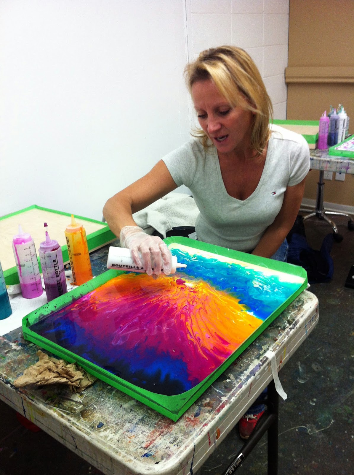 Tami Hort: Mixed media Pouring Media art