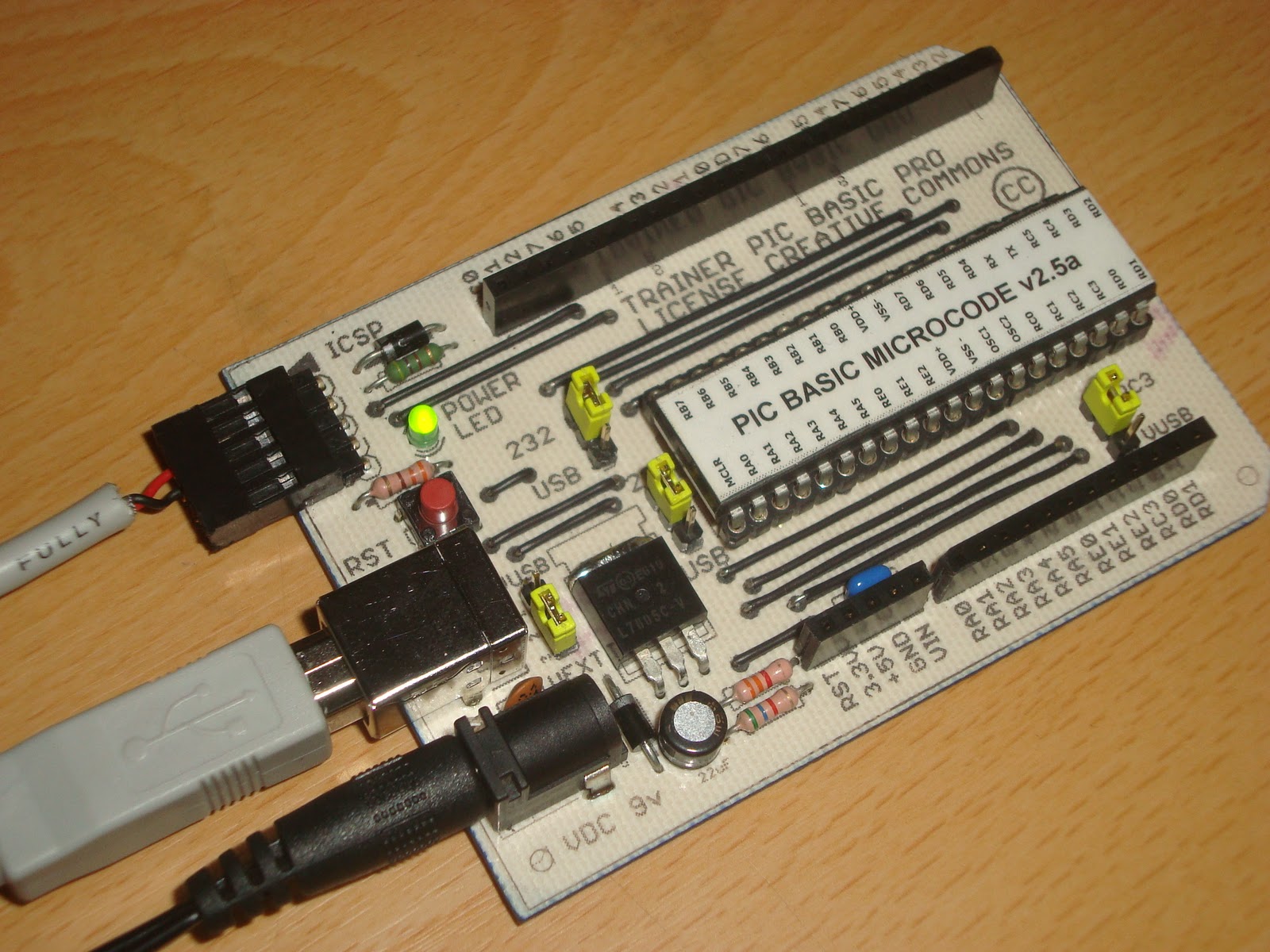 Crea, inventa... inova!!: Trainer PICBASIC Pro