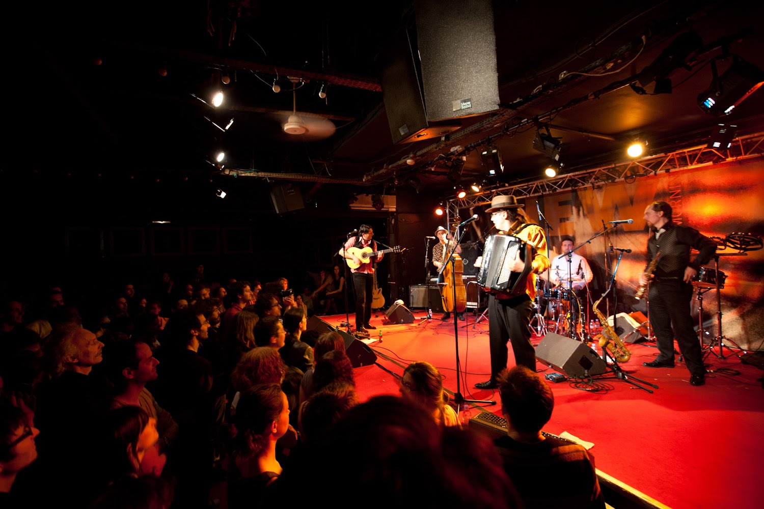 Roues Voilées Mauvaises Manies: O'Djila : balkan gipsy trans