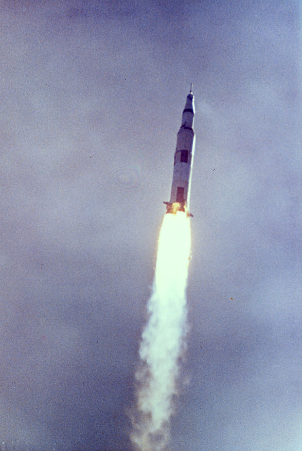 Apollo 15 Timeline: 1971/07/26 15:34 IT (09:34 FL): ...-3 ...-2 ...-1 ...