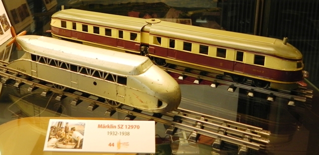 lionel lines: Pre-war Märklin exhibition