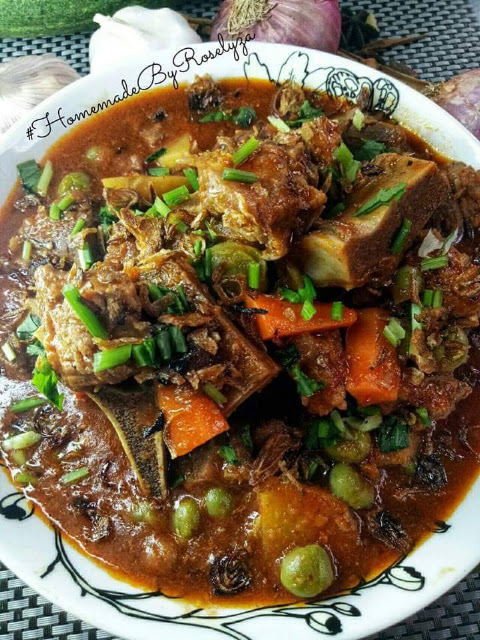 STEW DAGING/TULANG/GEARBOX MAKAN BERSAMA ROTI FRANCIS