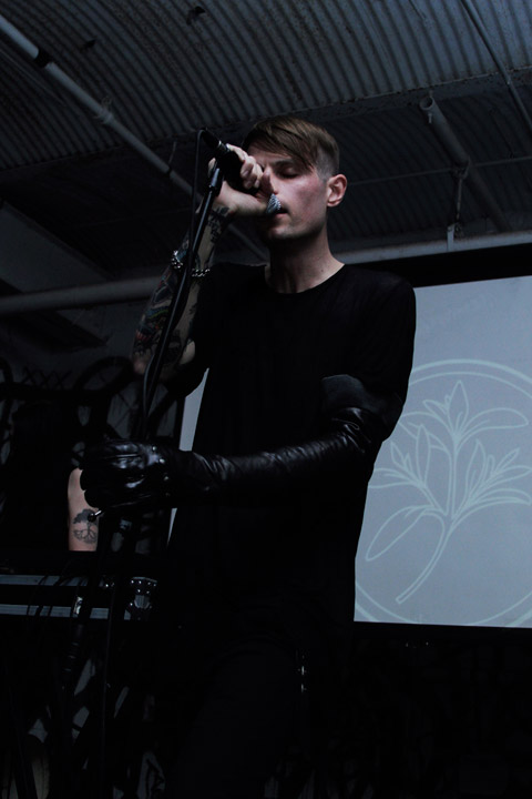 Dreams From a Darkened Room: Concert Review: Cold Cave (9/15/13)