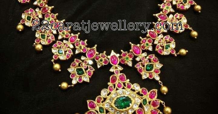 Pota Ruby Floral Set - Jewellery Designs