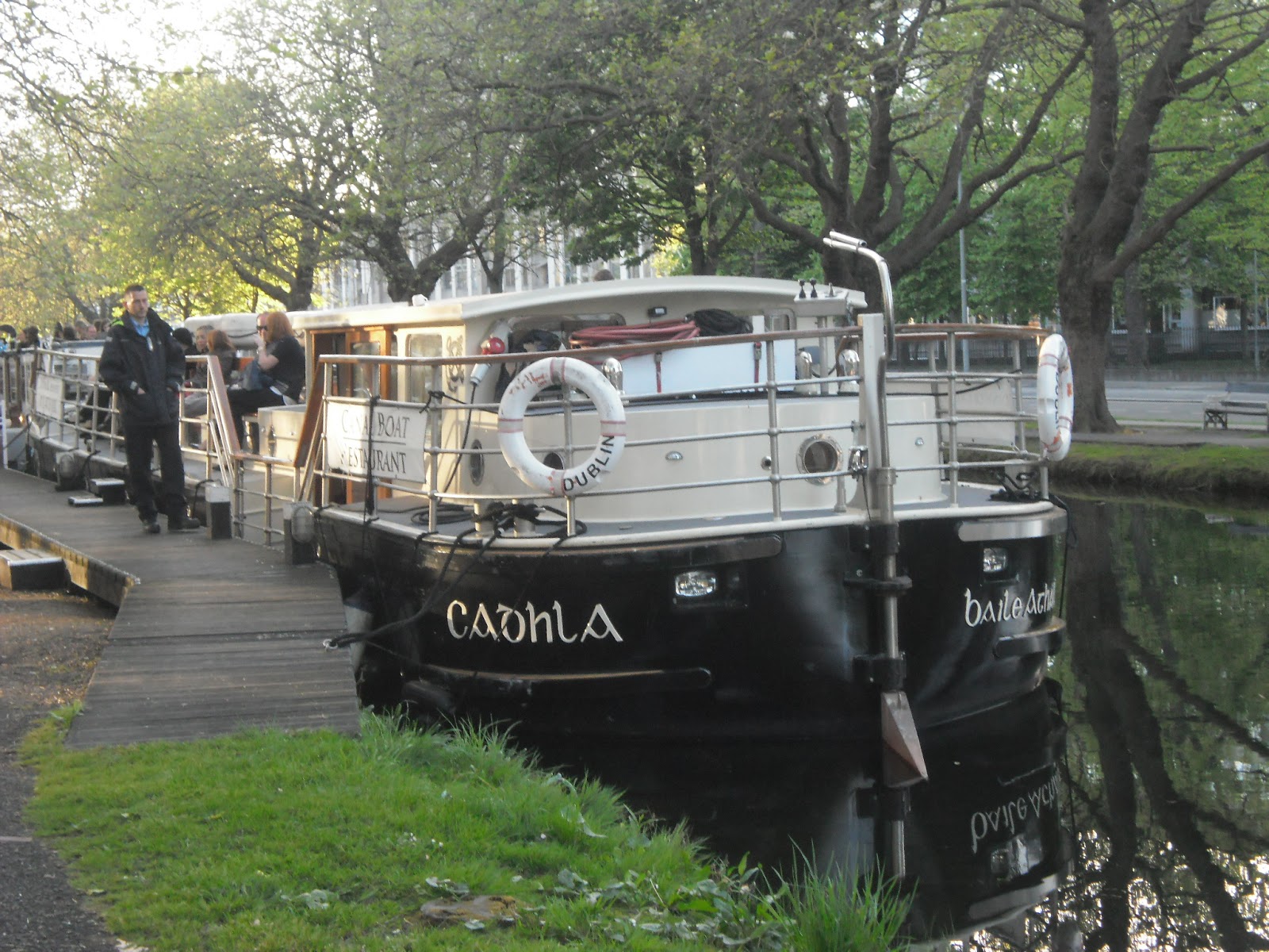 Irene in Irland moves to Bratislava: Grand Canal Bootsfahrt