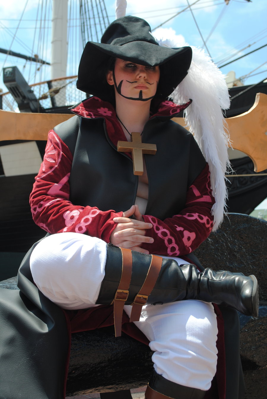 Ilha Tera: 8 Cosplays Mihawk (One Piece)
