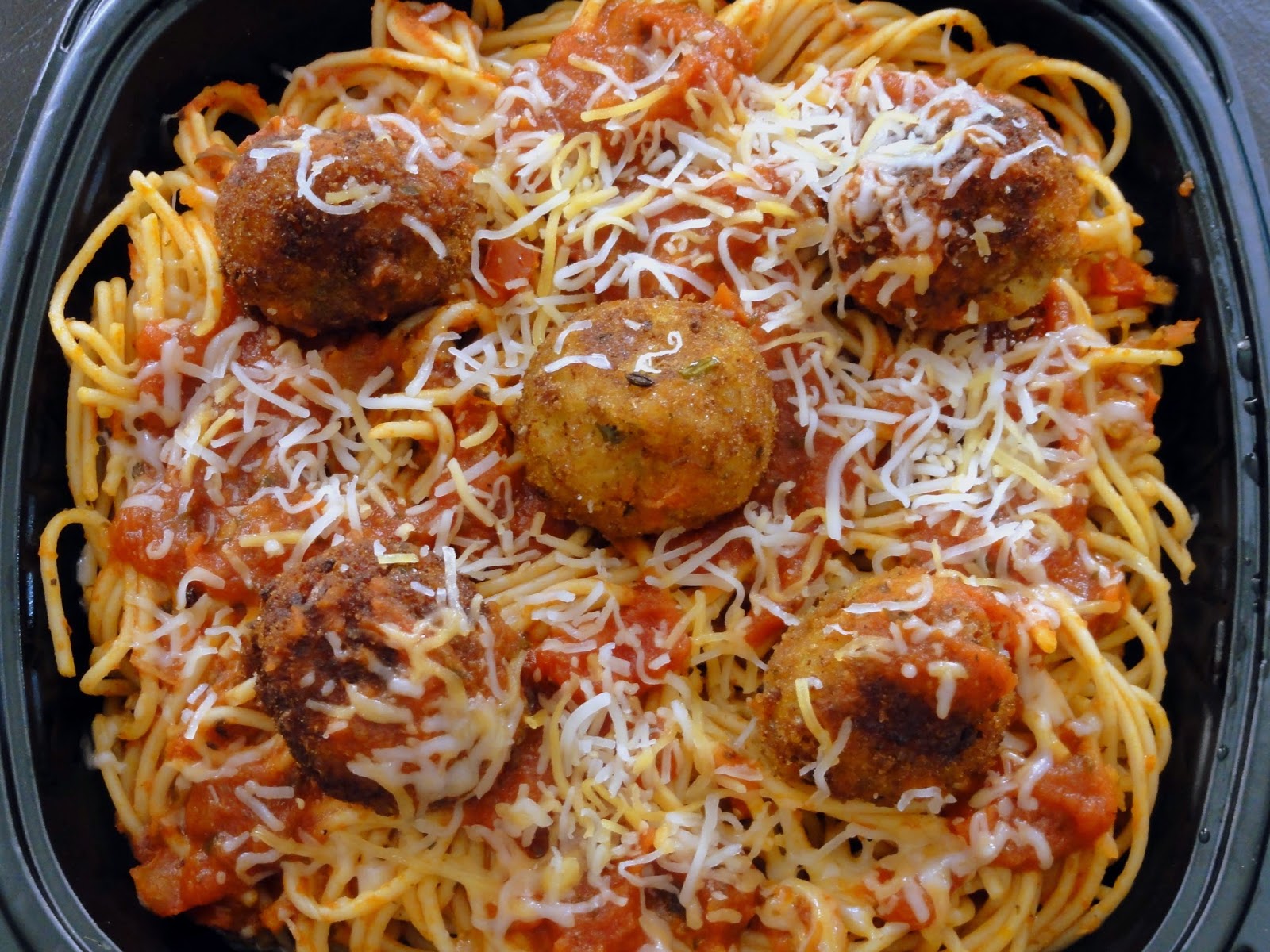 Harsha's Kitchenette: Spaghetti With Potato Balls