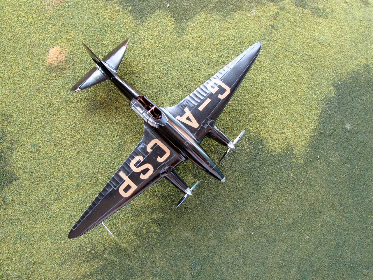 Wings of Intent: De Havilland D.H.88 Black Magic racer completed (SBS ...