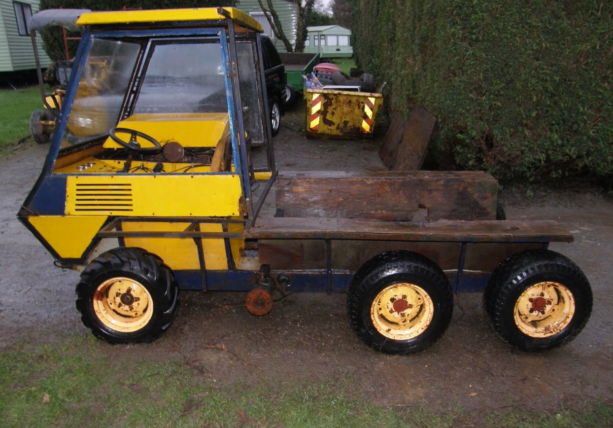 Maximum Mini: A Mini based eight- (8) wheeler!