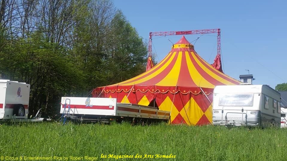 LES MAGAZINES DES ARTS NOMADES: Circus Roselli - ambiance