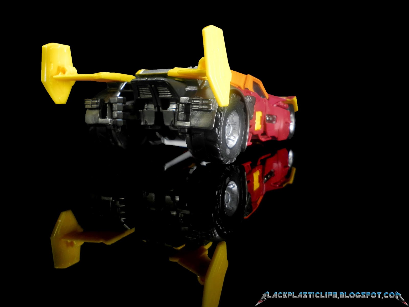 Black - Plastic - Life: Transformers Cloud TFC-A03 Hot Rodimus ...