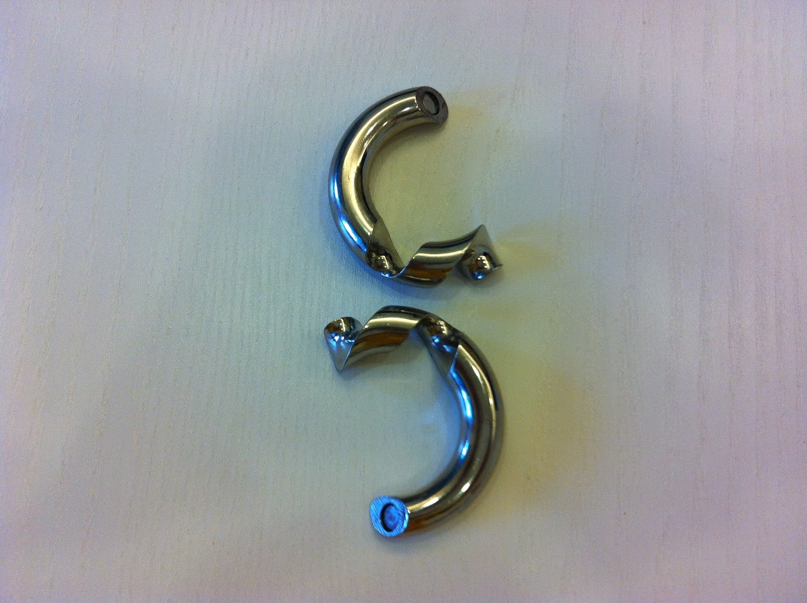 Puzzle Explorer: Hanayama Cast Puzzle: Cast Loop