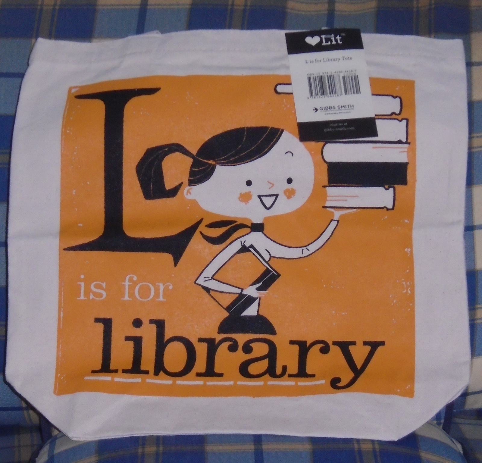 Shaz's Book Blog: Blogiversary Giveaway: Win a L is for Library Tote Bag