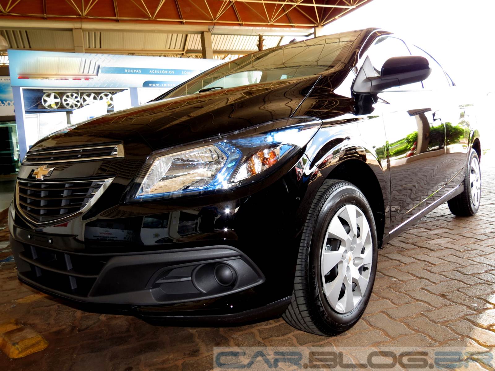 Novo Prisma 2013 LT 1.4 - fotos, preço, consumo e especificações ...