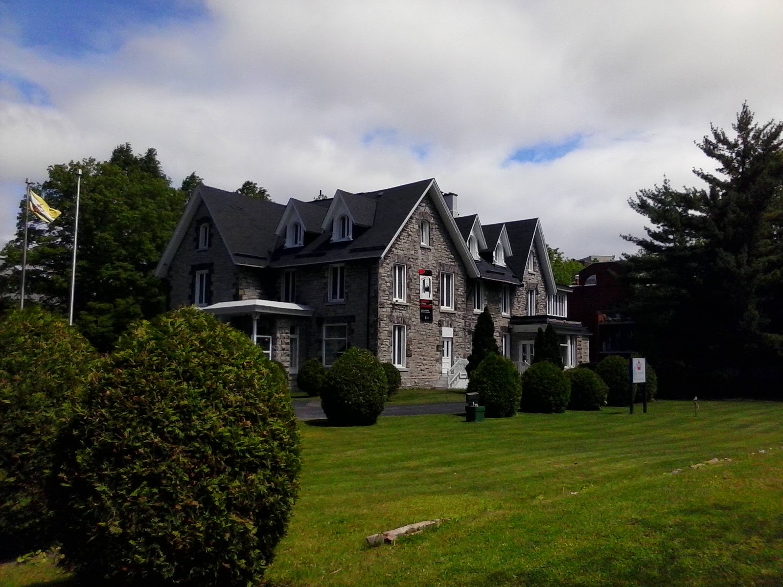 Ottawa Daily Photo: Embassy Row