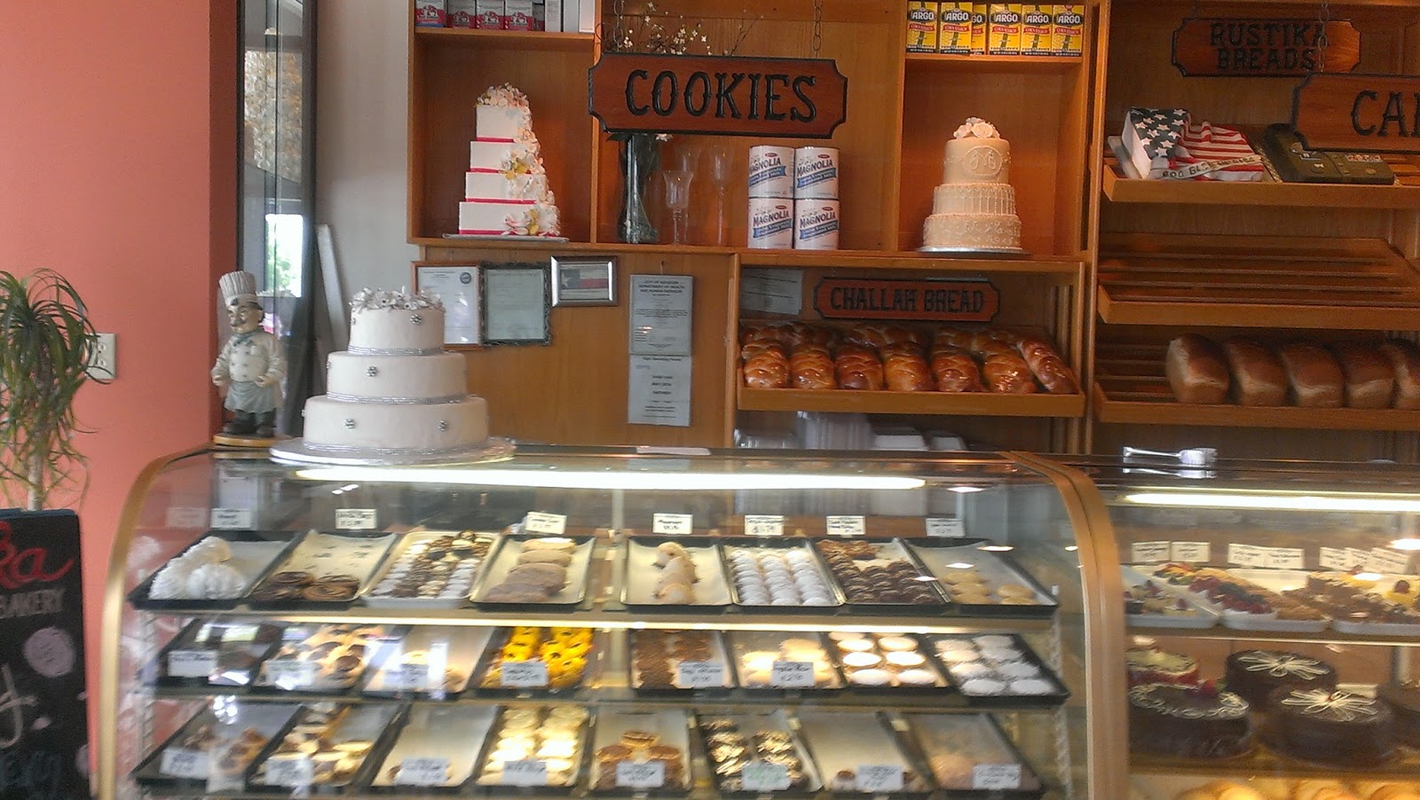 Where's My Gravy?: Rustika Cafe & Bakery