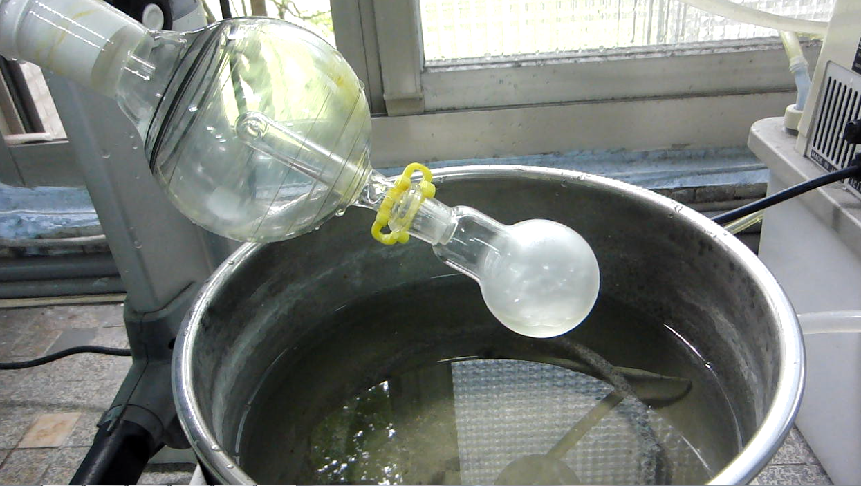 Lu Le Laboratory: Sublimation - Extraction Caffeine from Tea Leaves ...