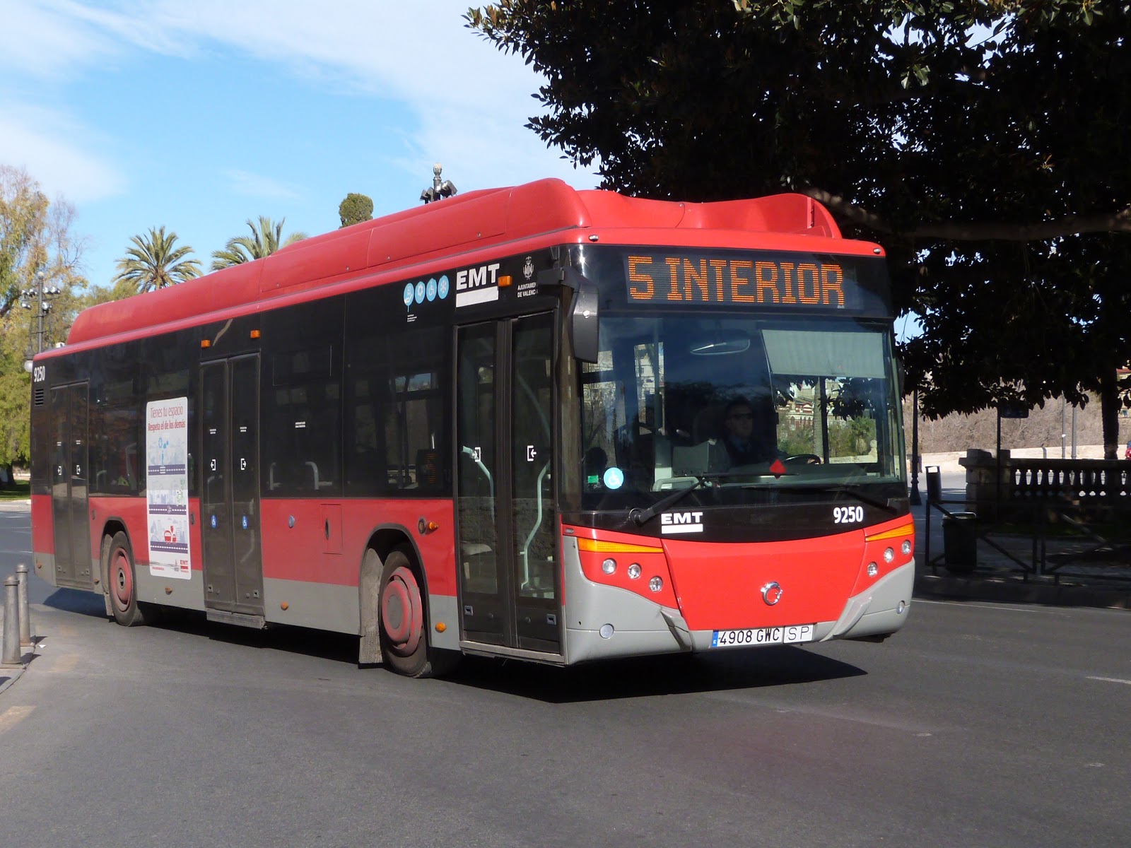 Autobuses de Valencia: EMT Valencia. El efecto fallas