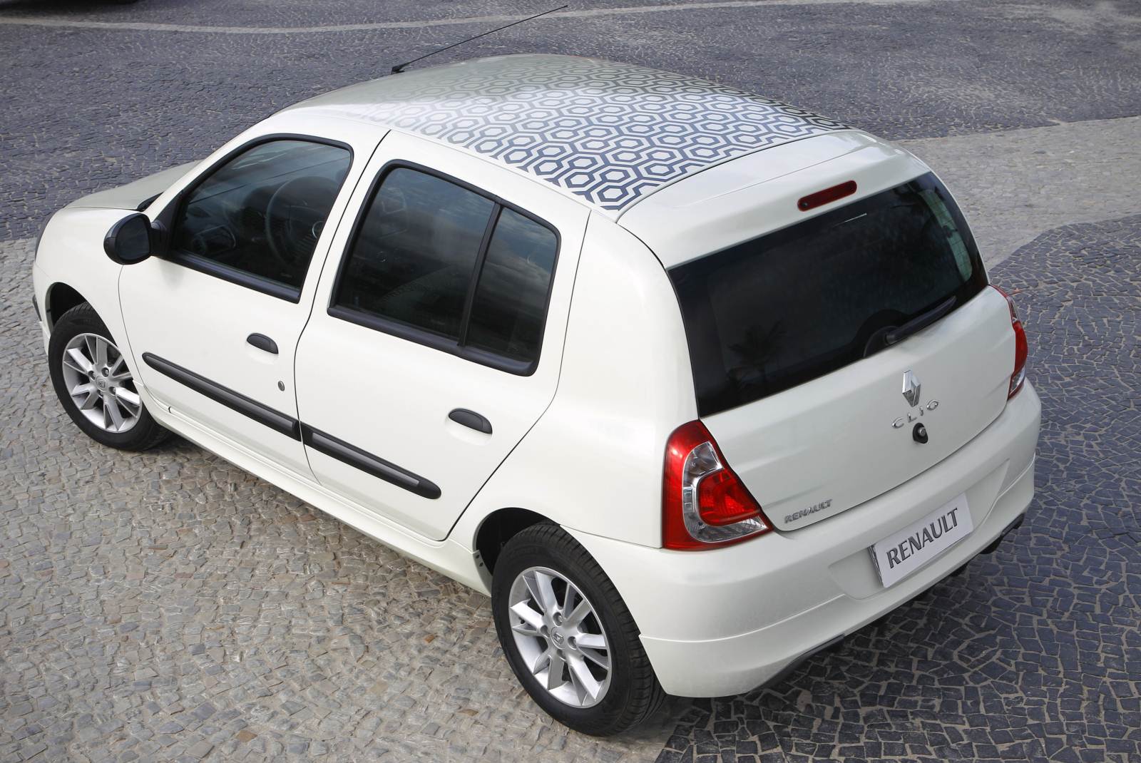 Renault Clio 2013 - preços, fotos e especificações