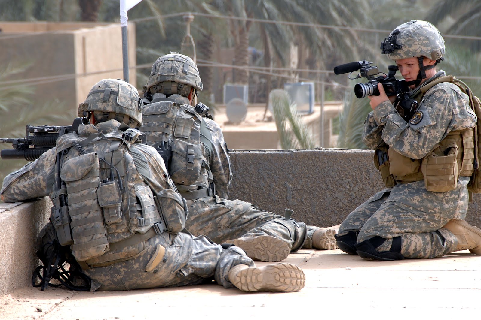 Israel Matzav: It's come to this: IDF establishes combat cameraman unit