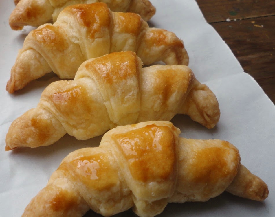 petit croissants + turning one: bonheur cuisine