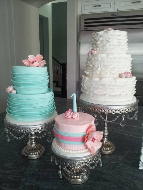 Pam's Custom Cakes