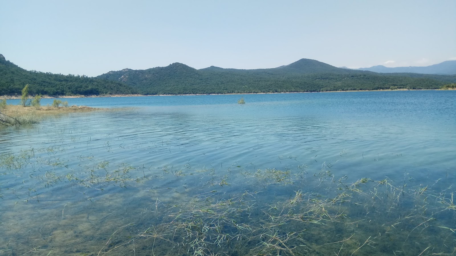 PLAYA DE DARNIUS EN EL PANTANO DE BOADELLA
