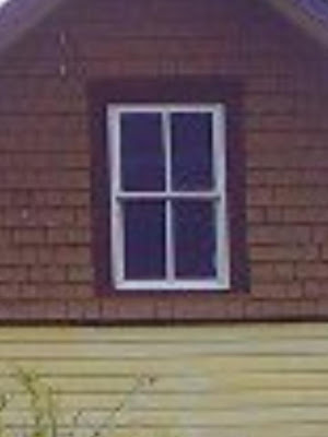 Glitter & Groceries : The Riddle House Hauntings