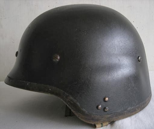 TOKO ANTIEK RETRO: LAWAS - KUNO HELM / TOPI ANTI PELURU ANTIK UNTUK ...