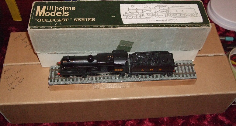 DAISY SAYS MOOO!: OO SCALE FOWLER 2P CLASS -- MILLHOLME MODELS KIT