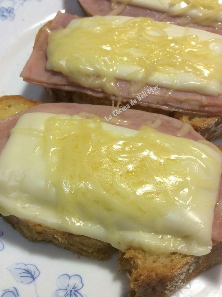 La Cocina de Beli Mar: TOSTADAS MIXTAS