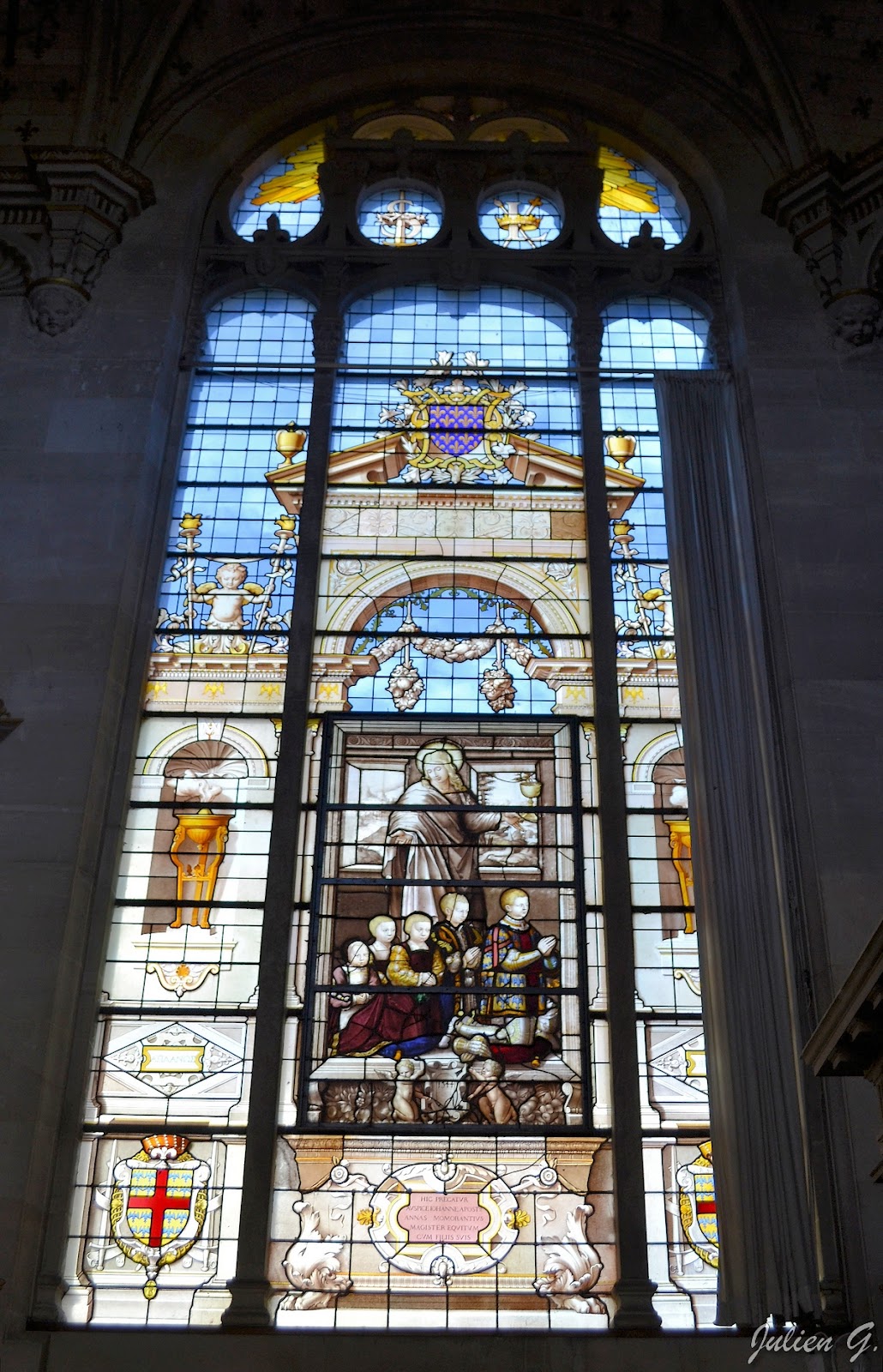 Coins du Monde: FRANCE - Picardie - Le musée Condé du château de ...