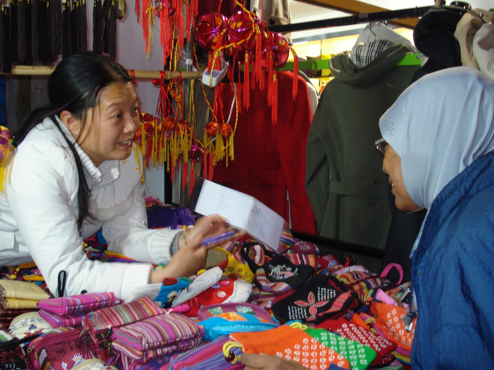 SEKILAU one: GUILIN: .Shopping shopping