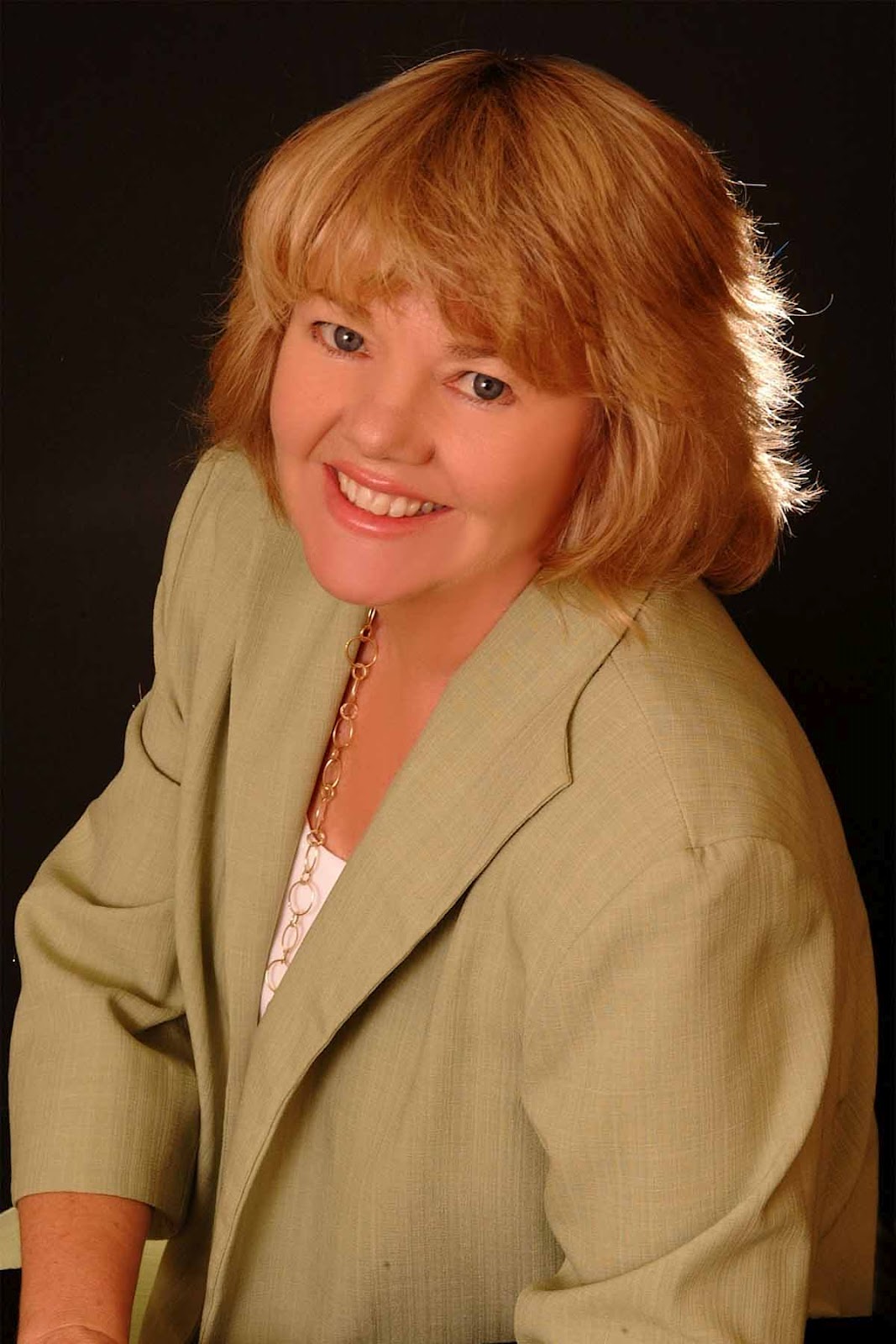 The Digital Ink Spot: Interview with Bev Pettersen @BevPettersen