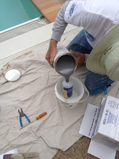 Wine Country Pools And Supplies: Replacing The Caulking Around A Pool
