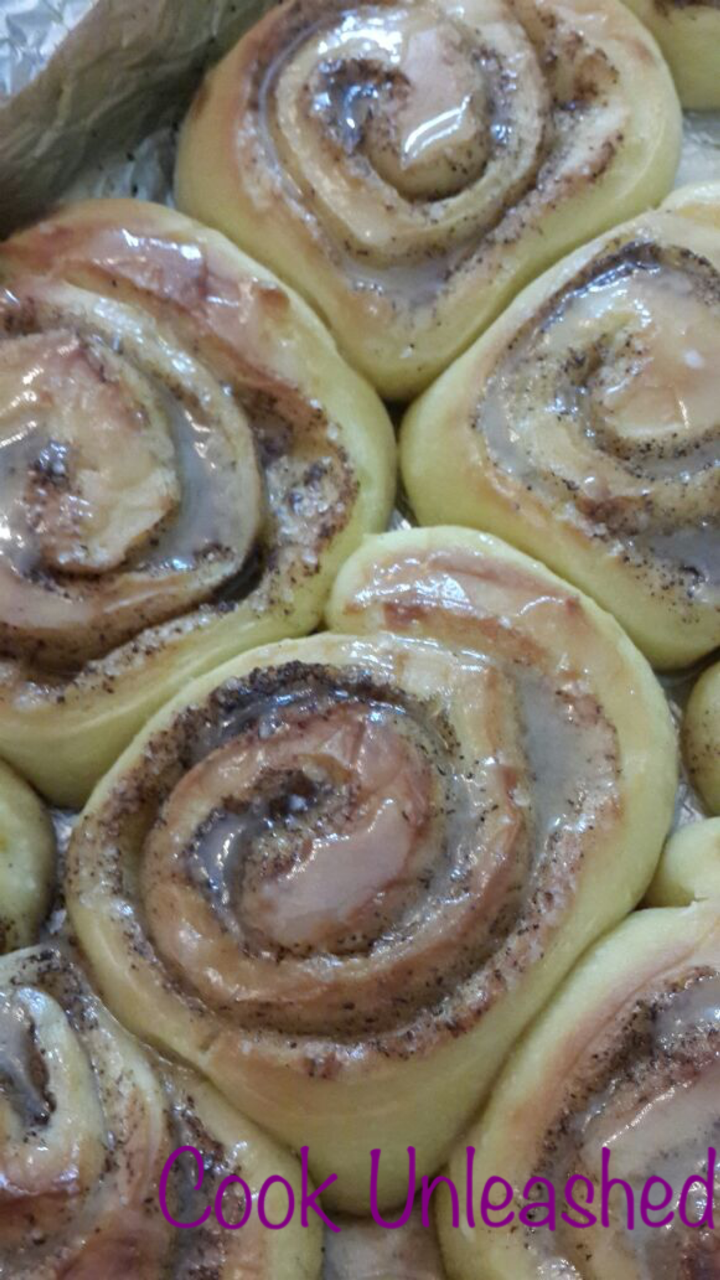 Cook Unleashed: Orange-Cinnamon Rolls