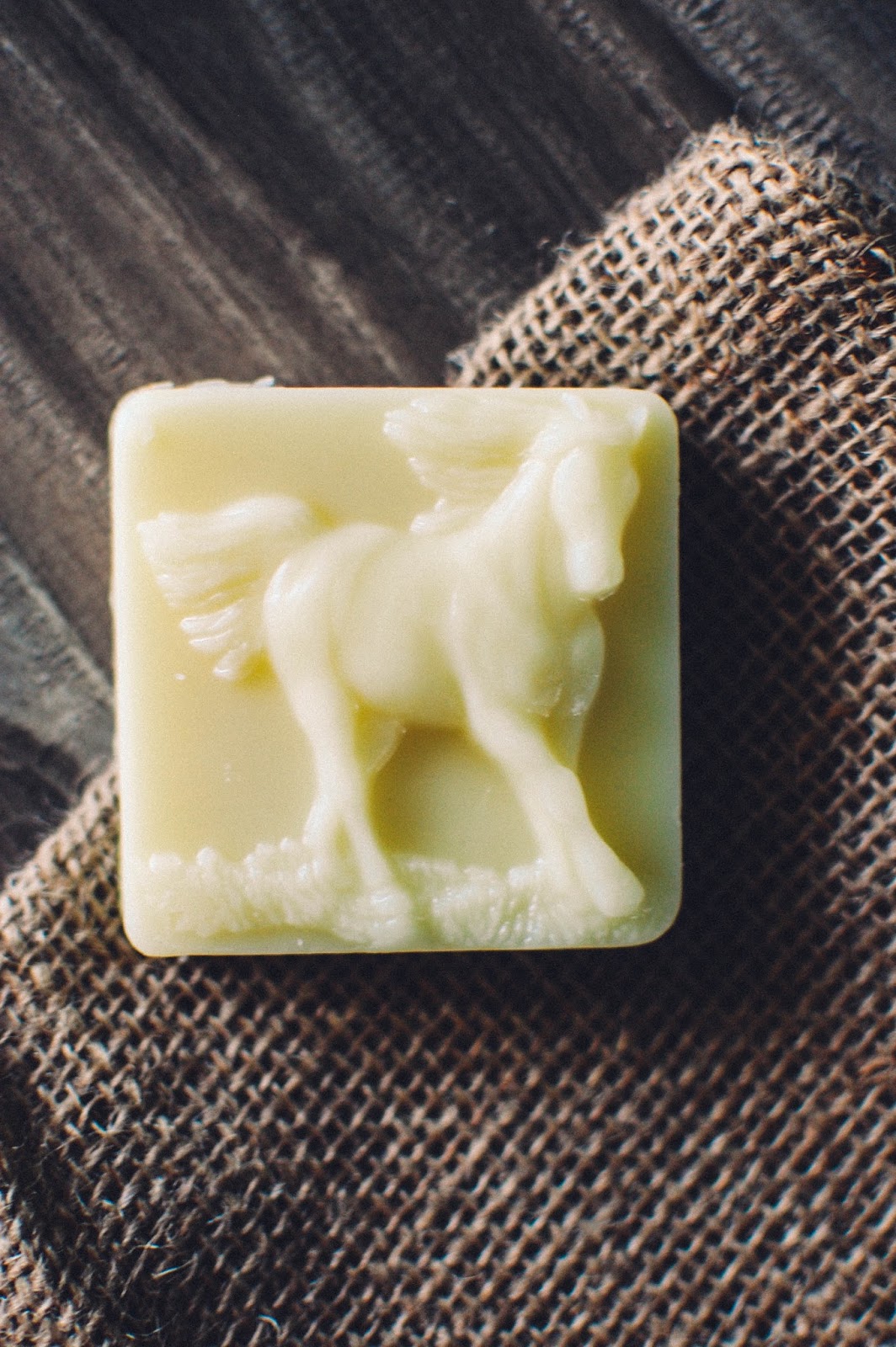 The Redolent Mermaid: Universal Voodoo: Wax Tarts