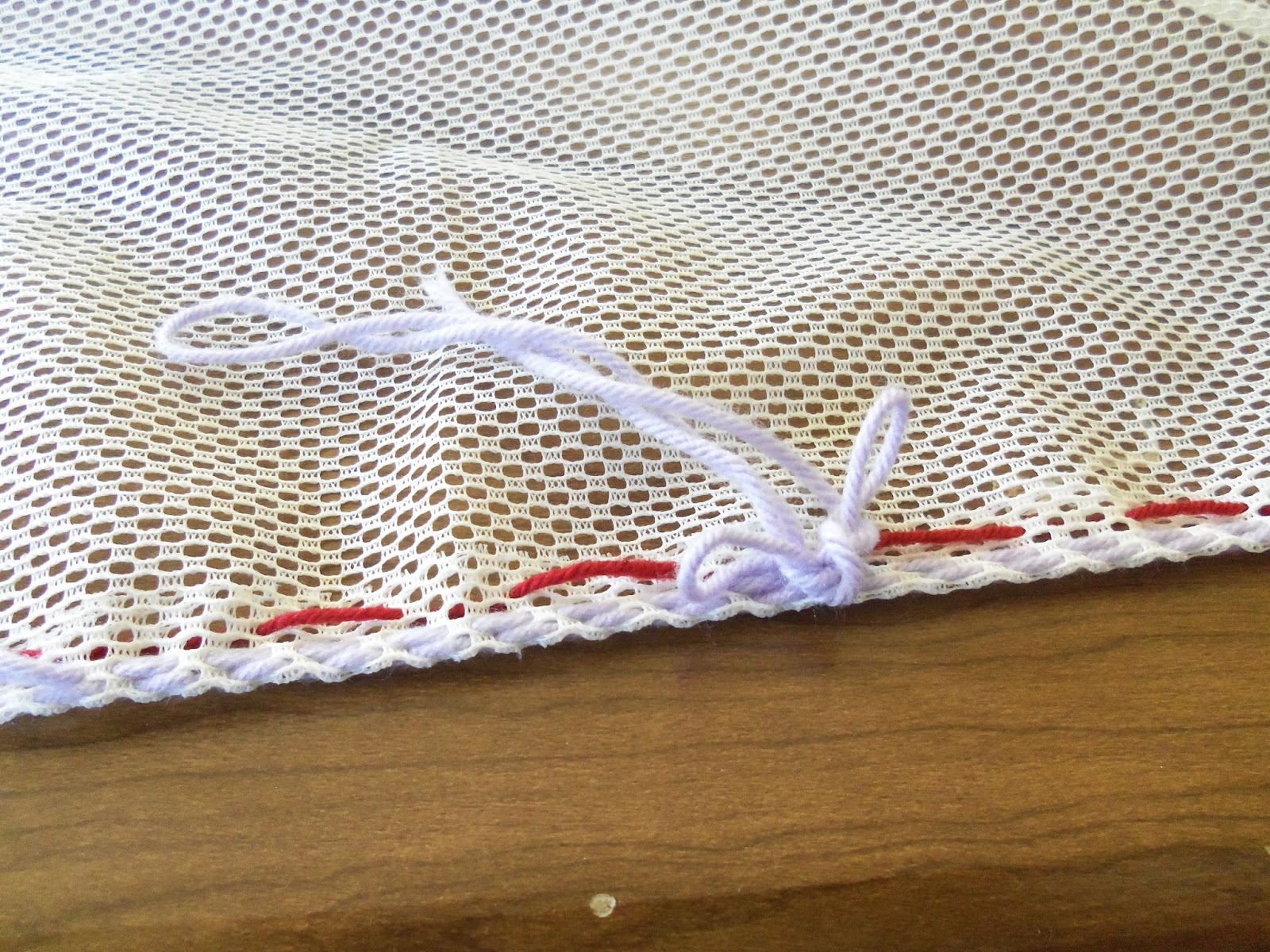 Mesh Weaver: A Couple of Thoughts on Weaving with Yarn