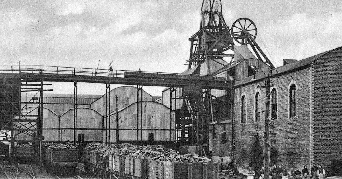 Tour Scotland: Old Photograph Kirkford Colliery Cowdenbeath Fife Scotland