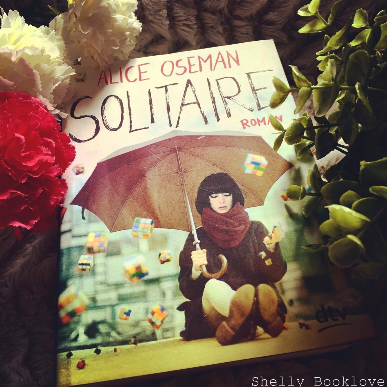 Shelly Booklove: [Rezension] Solitaire - Alice Oseman