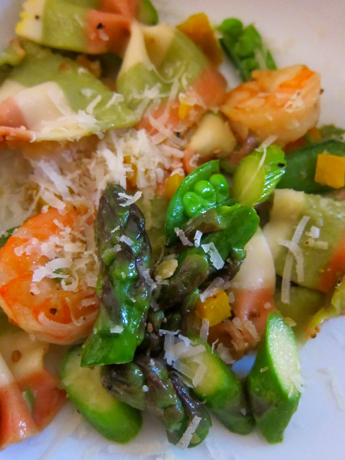 Bentobird: pasta primavera bento