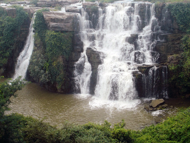 Pardhasarathi: NAGARJUNASAGAR DAM &Ethipothala Waterfalls