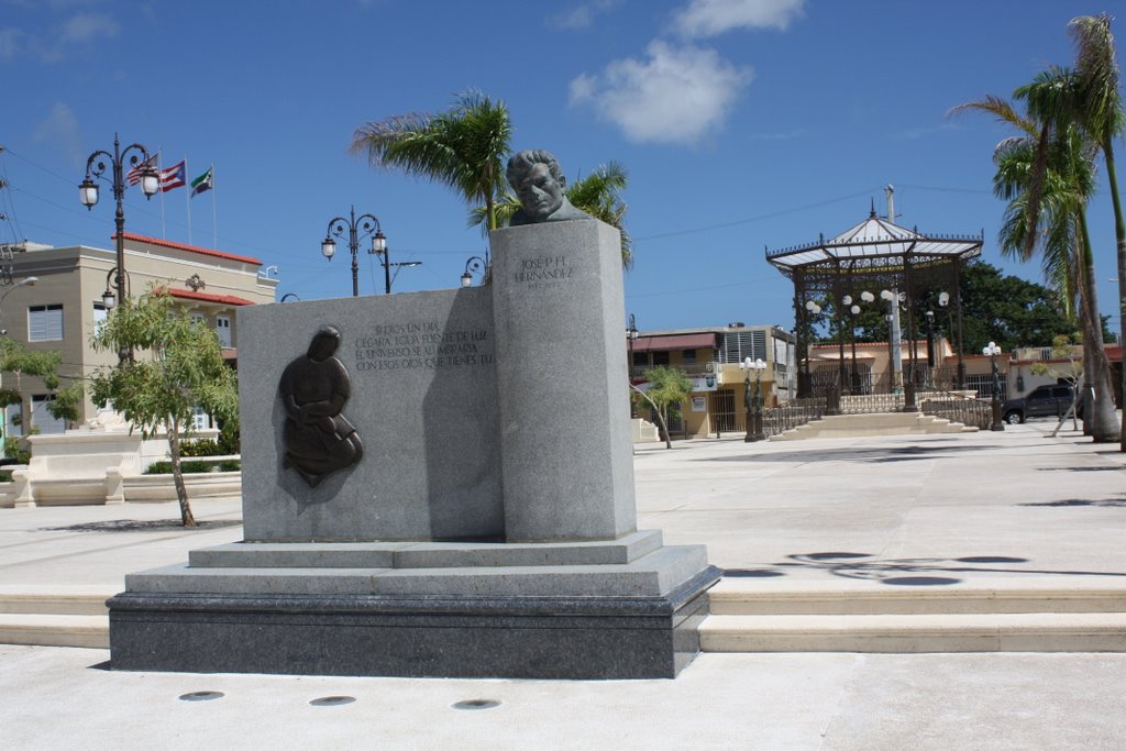 ARTE PUBLICO: ESCULTURAS Y MONUMENTOS EN PUERTO RICO: Monumento a José ...