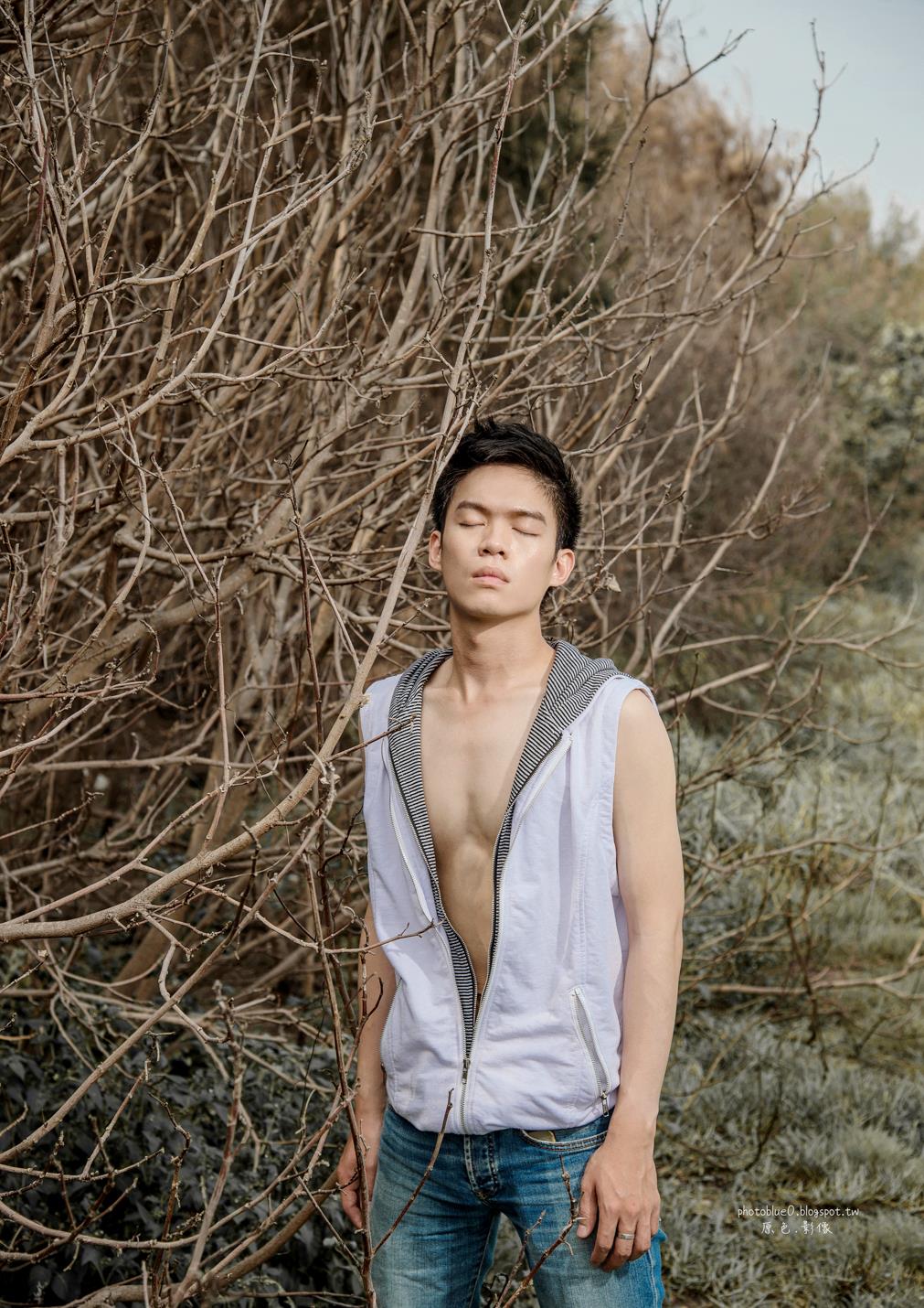 HOT MALE MODELS: Blue Man 33