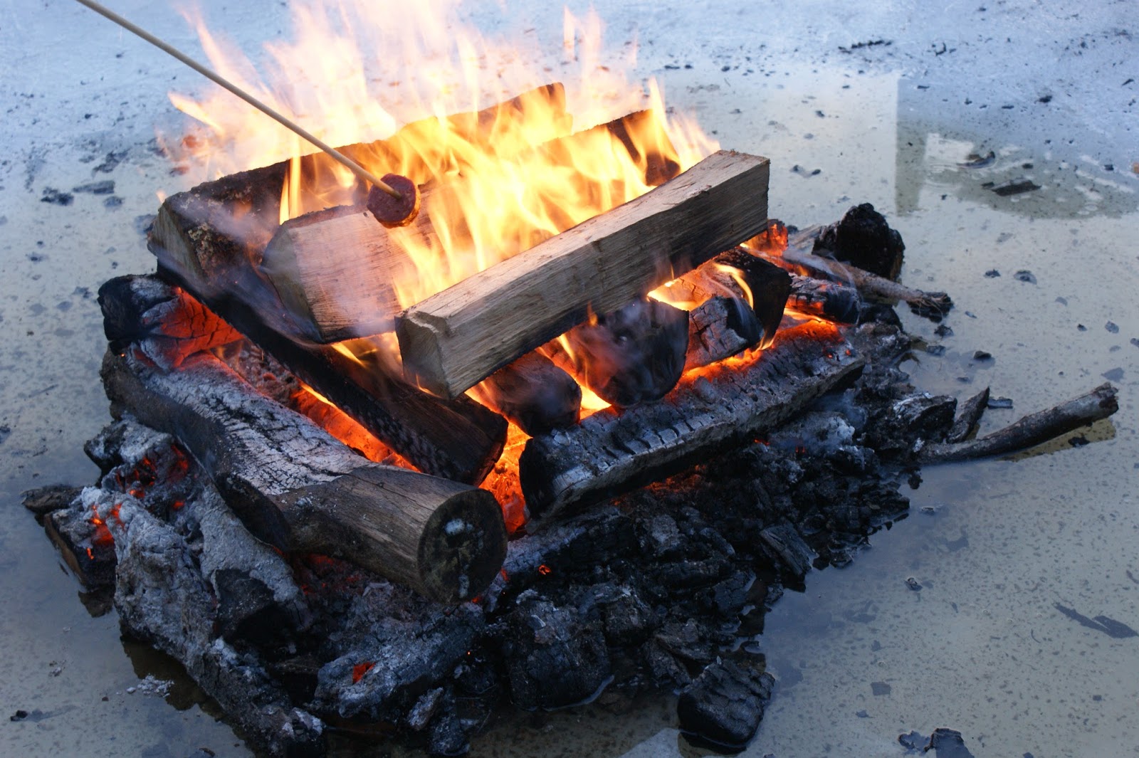 Geared For Outdoors: Four Great Cooking Campfires