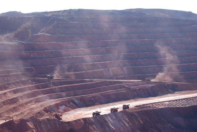 Travel Holm: Newman, Western Australia